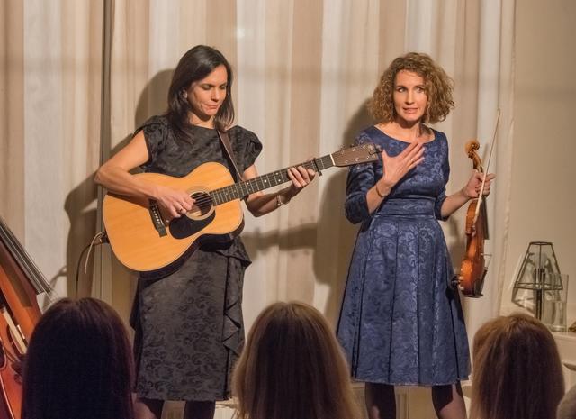 Unplugged im Cafe Kemetmüller: The Schick Sisters feierten ihre ...