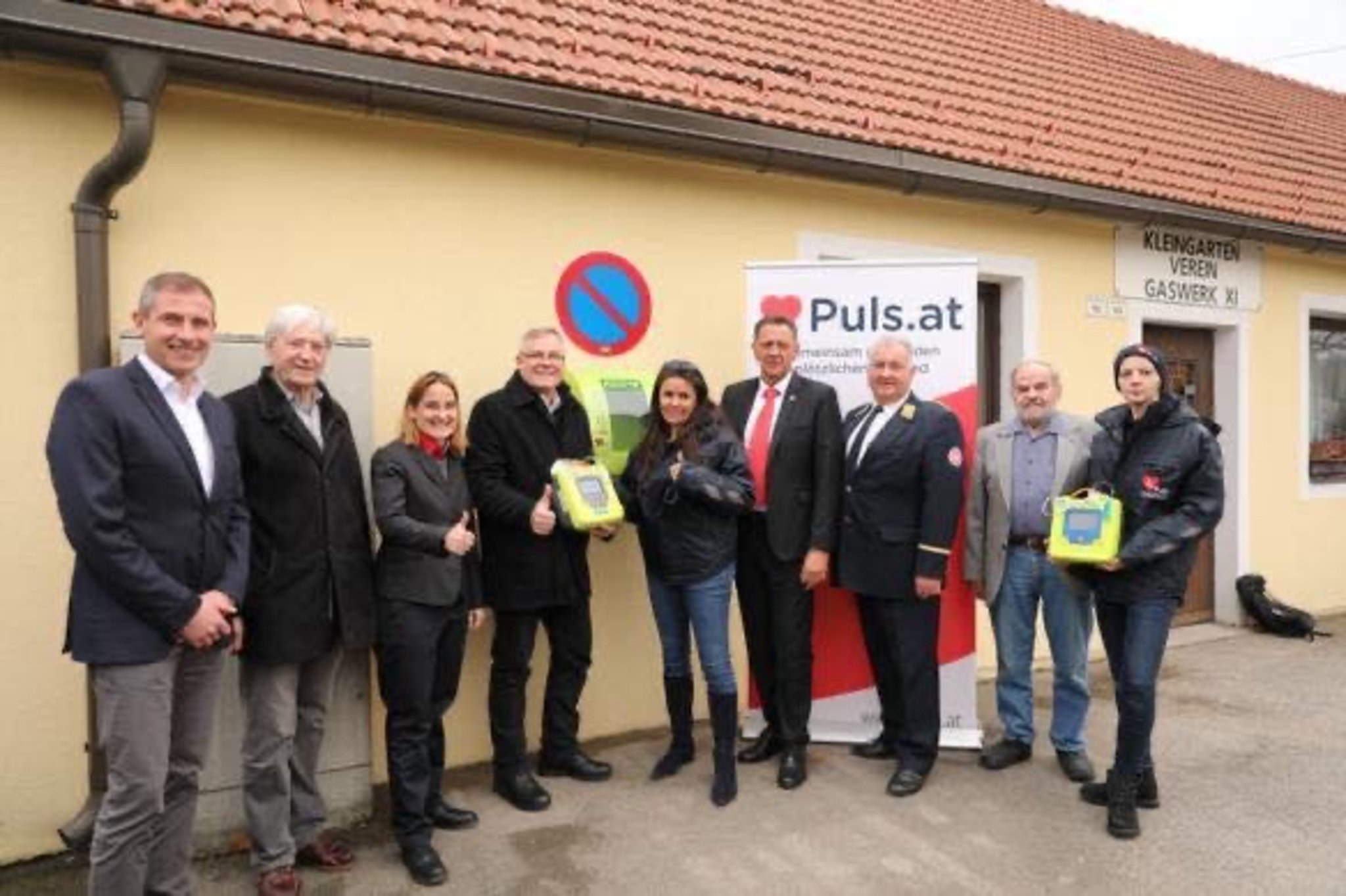 Simmeringer HAD-Herz Sicher: BV-Stv. Thomas Steinhart unterstützt den ...