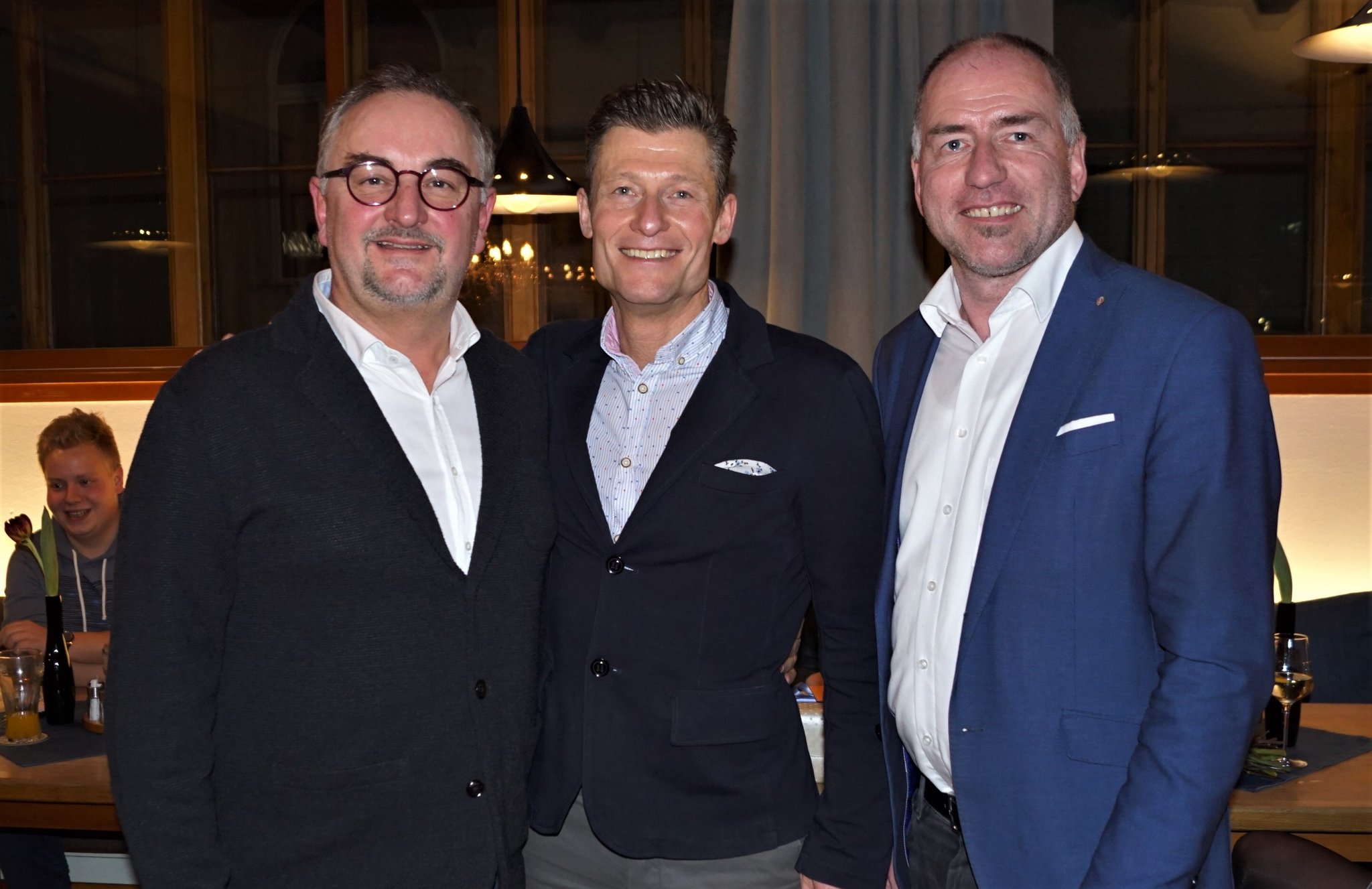 Sehzentrum Schauer in der Halleiner Altstadt: Augenoptiker, Musiker und ...