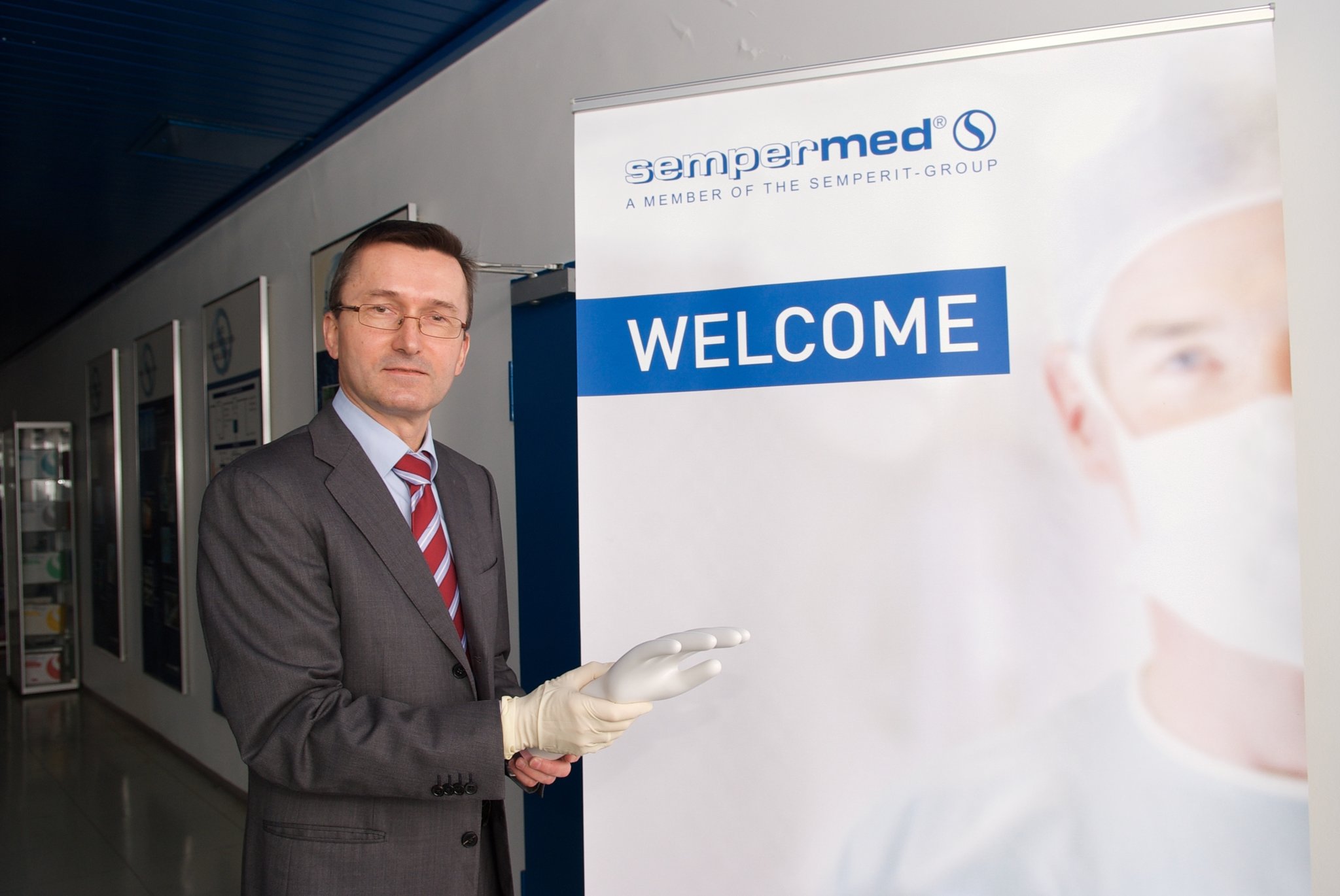 Wimpassing: Semperit gibt das Medizingeschäft auf - Neunkirchen