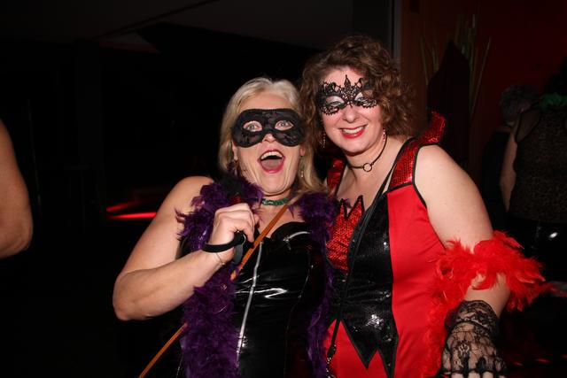 Lack-Leder-Clubbing: Lack, Leder und Luder in Henndorf - Flachgau
