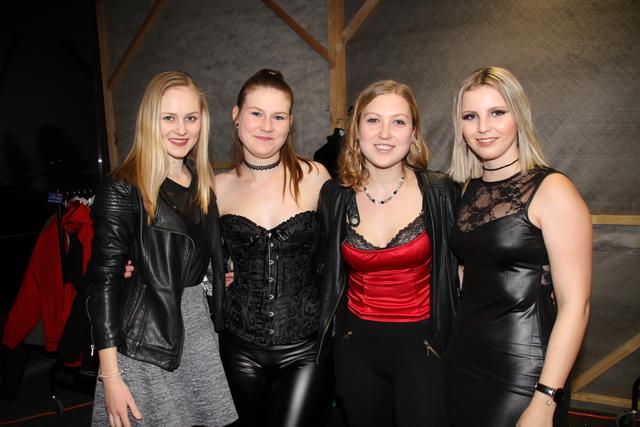 Lack-Leder-Clubbing: Lack, Leder und Luder in Henndorf - Flachgau