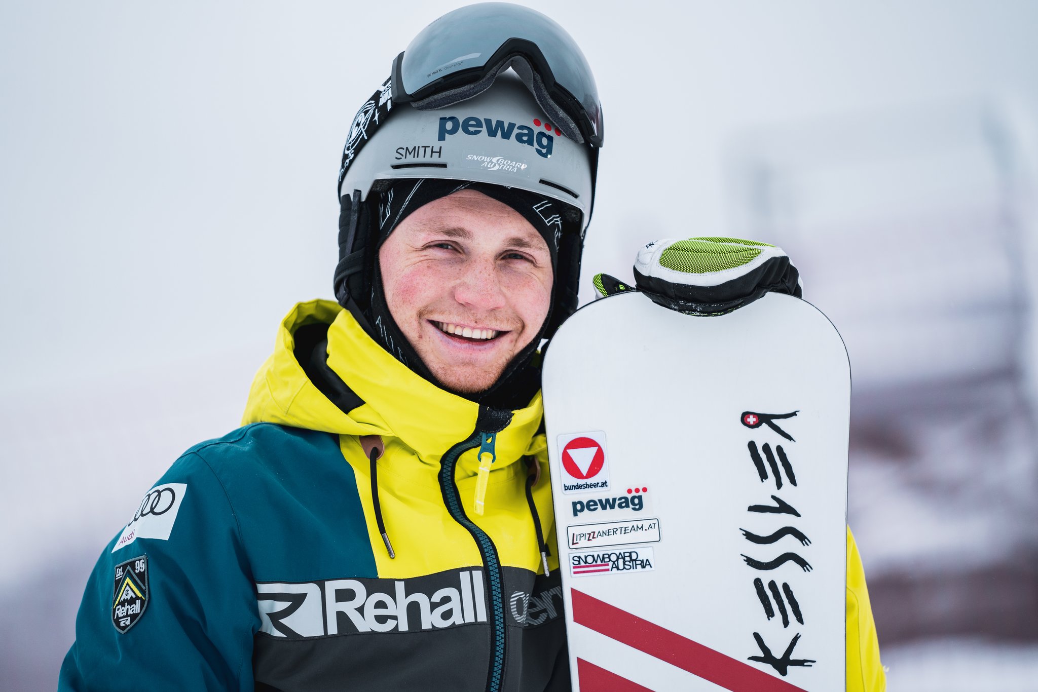 Einmal um die ganze Welt: Reisestress für Grazer Snowboarder - Graz