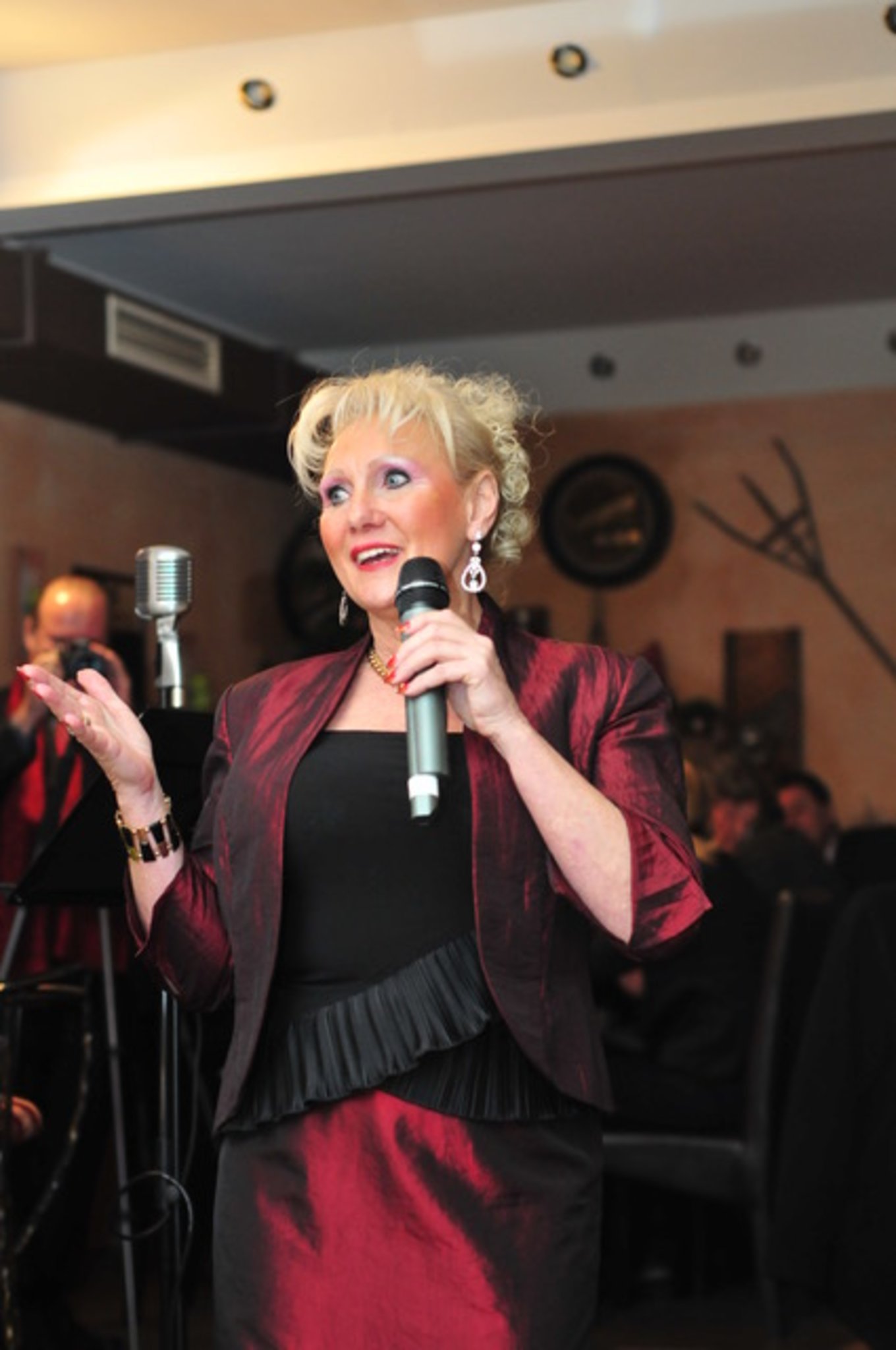 Ein Flamenco durchs Leben – Gefragte Frauen mit Monika Schenker - Graz