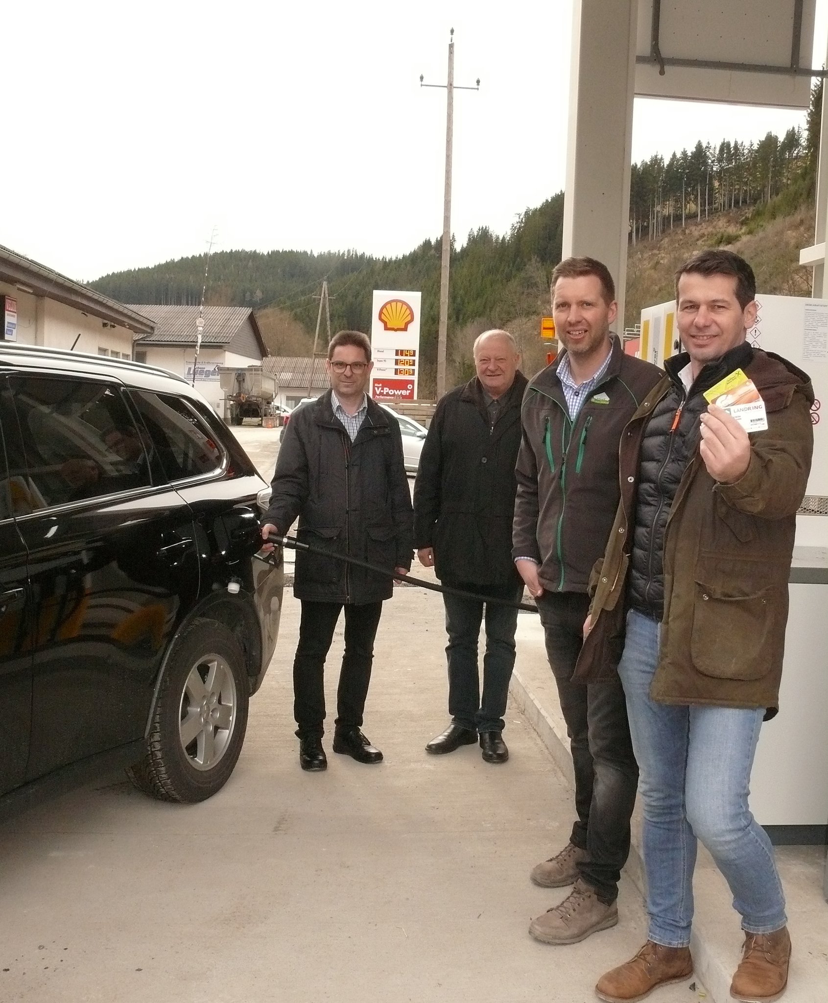 Ratten hat nun wieder eine Tankstelle - Weiz