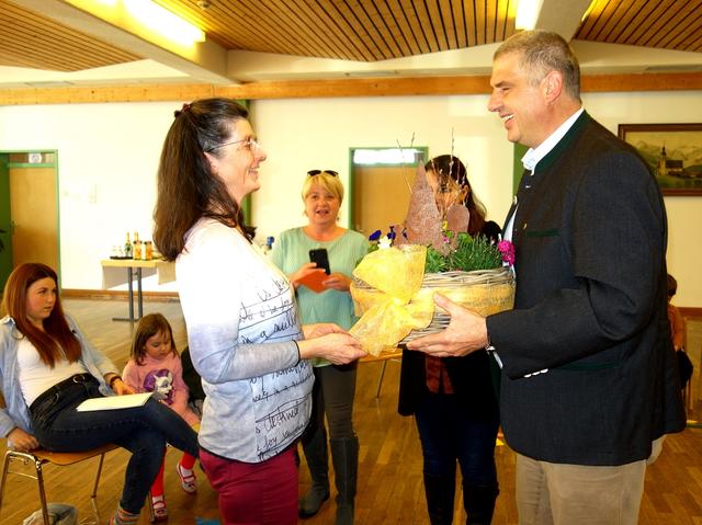 Kindergarten Jochberg: Abschiedsfeier für Assistentin Veronika Taxer ...