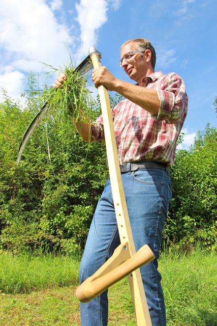 Ternitz: Dengeln Sie schon? Sensenkurs & Dengel-Workshop - Neunkirchen