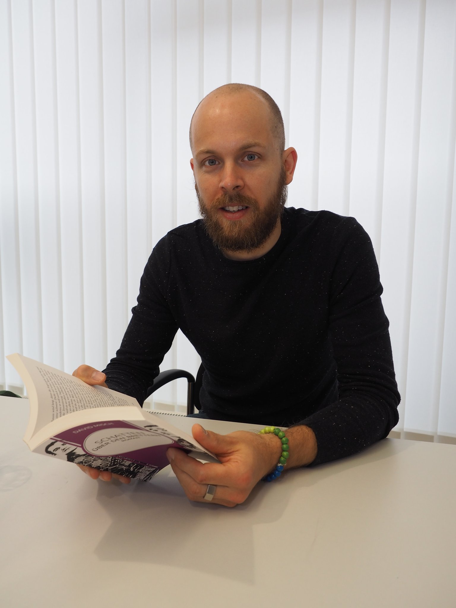 Buchtipp: David Misch: Ein Leobener wirft literarischen "Schatten" - Leoben