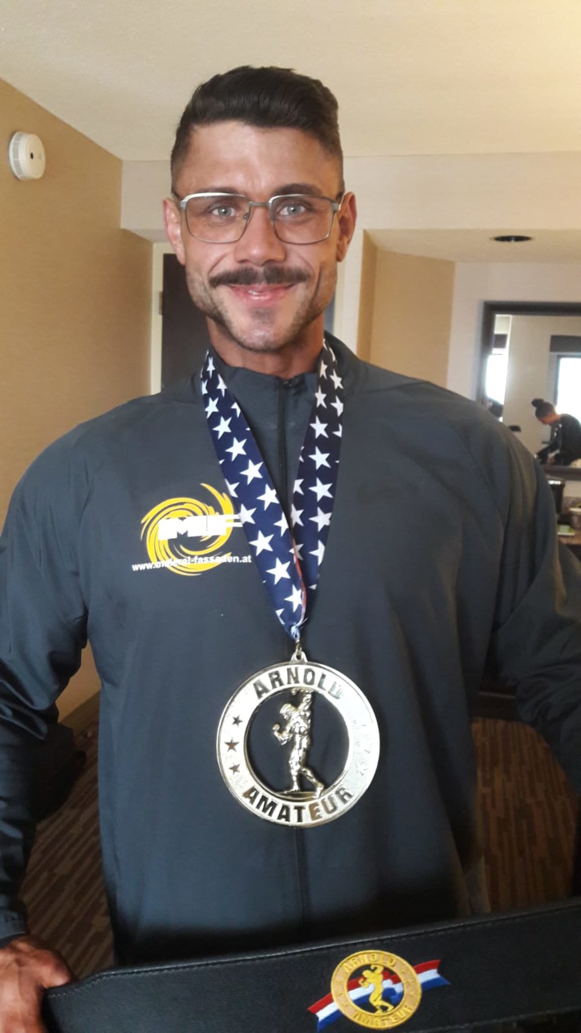 Bodybuilding: Steyrer Fabian Mayr gewinnt Arnolds Classic Amateur in ...