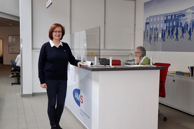 HARTBERG: Ringana Handdesinfektion für AMS Hartberg-Mitarbeiter ...