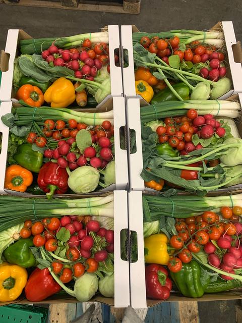 Frisches fürs Wochenende: Obsthaus bietet jetzt Drive-In-Abholung - Liesing