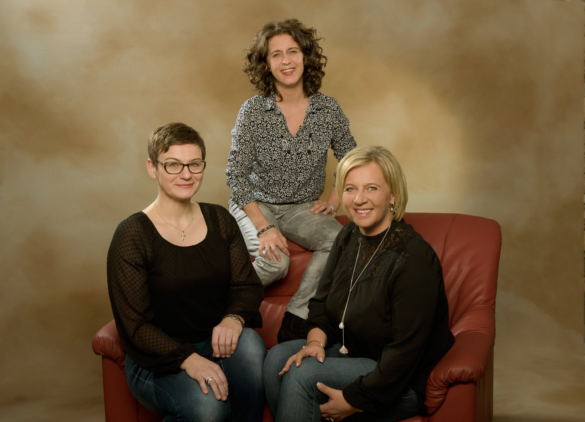 Anlaufstelle für Mädchen und Frauen: Frauennetzwerk Rohrbach berät auch ...