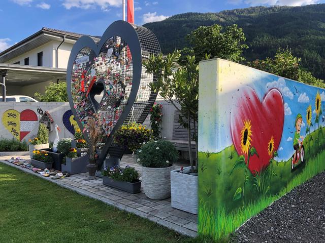 Baldramsdorf: Bereits 300 Schlösser zieren das Herz - Spittal