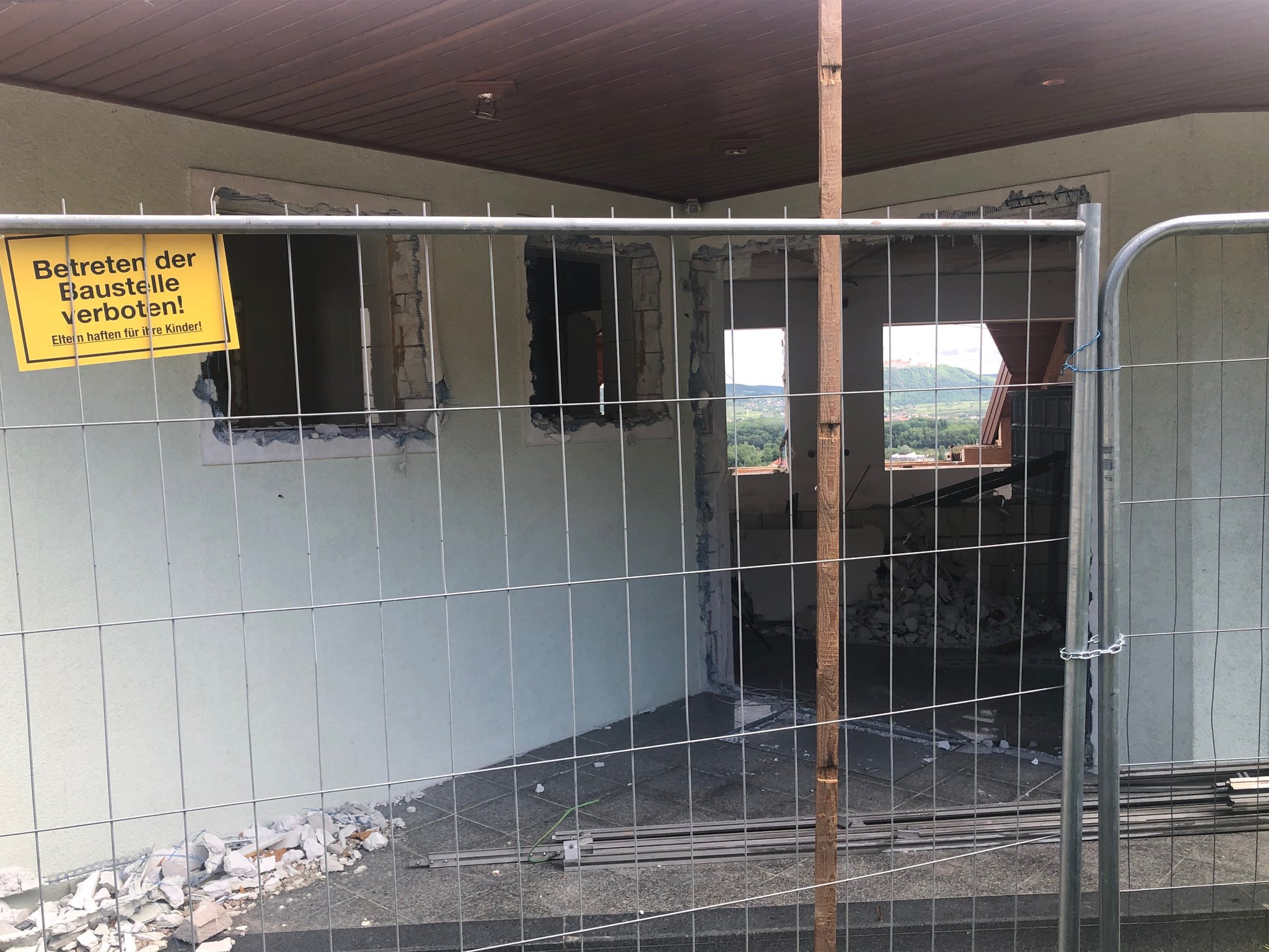 Arbeitsmarkt: Bezirk Horn: Weiterhin hohe Arbeitslosigkeit, aber Höhepunkt der Corona-Krise am ...