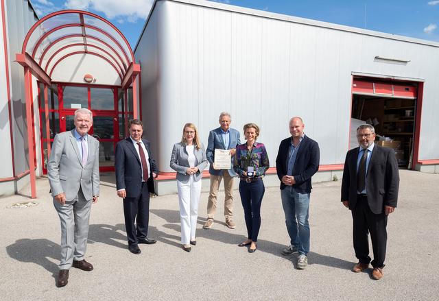 1. offizieller Besuch in der "Allzeit Getreuen": Ministerin besuchte ...