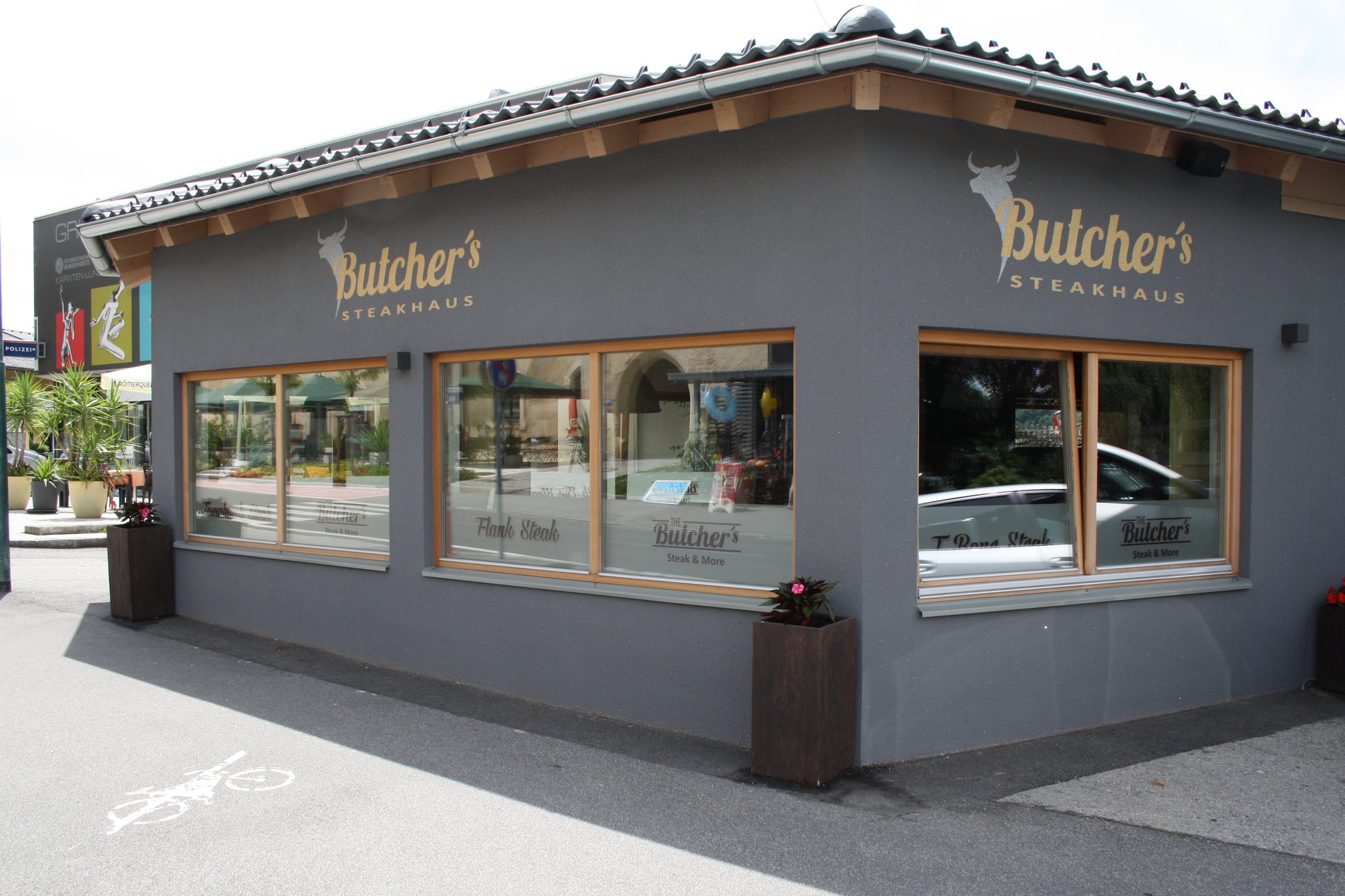 Wirtschaft/Wiedereröffnung: The Butcher's hat sich herausgeputzt - Spittal