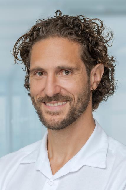 Schmerzhafte Sommererkrankung: Badeotitis: Ohrenentzündung nach dem ...