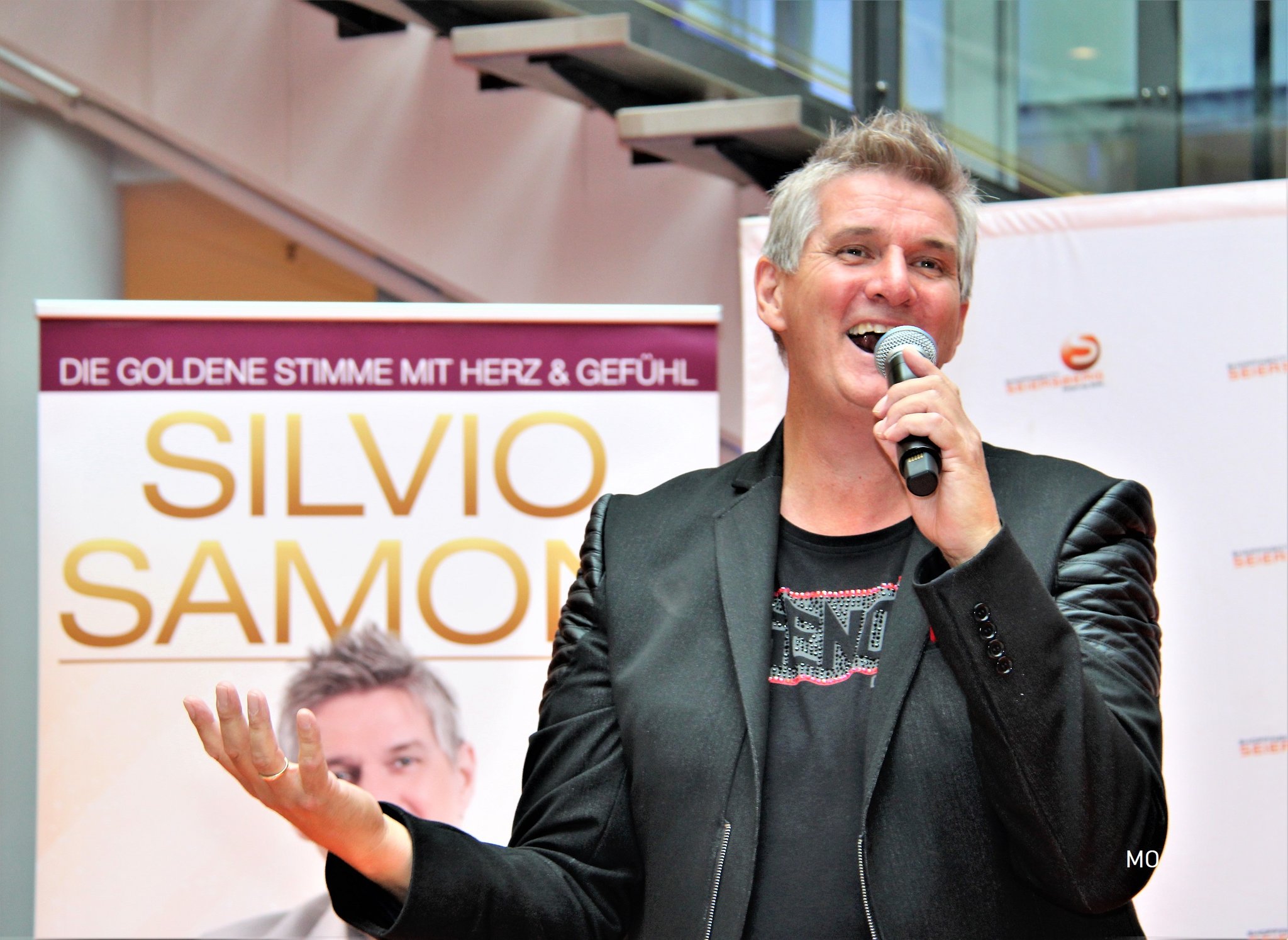 Silvio Samoni präsentierte seine brandneue CD in der Shoppingcity ...