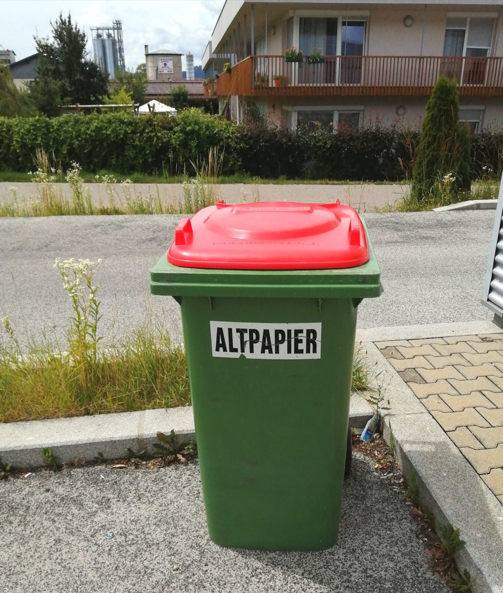 Wer vermisst seine Papiertonne in Althofen - St. Veit