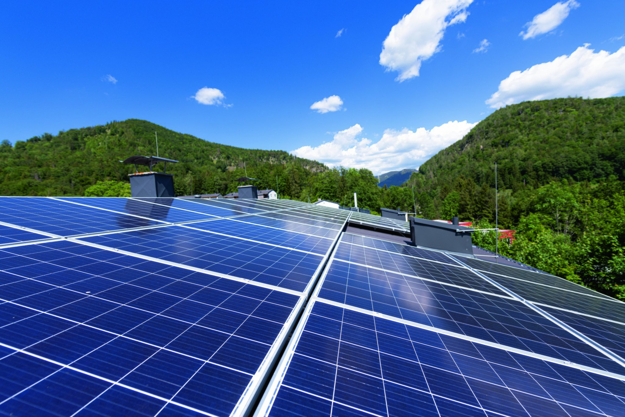 Photovoltaikmarkt: Salzburg AG holt sich mit "enerix" einen neuen ...