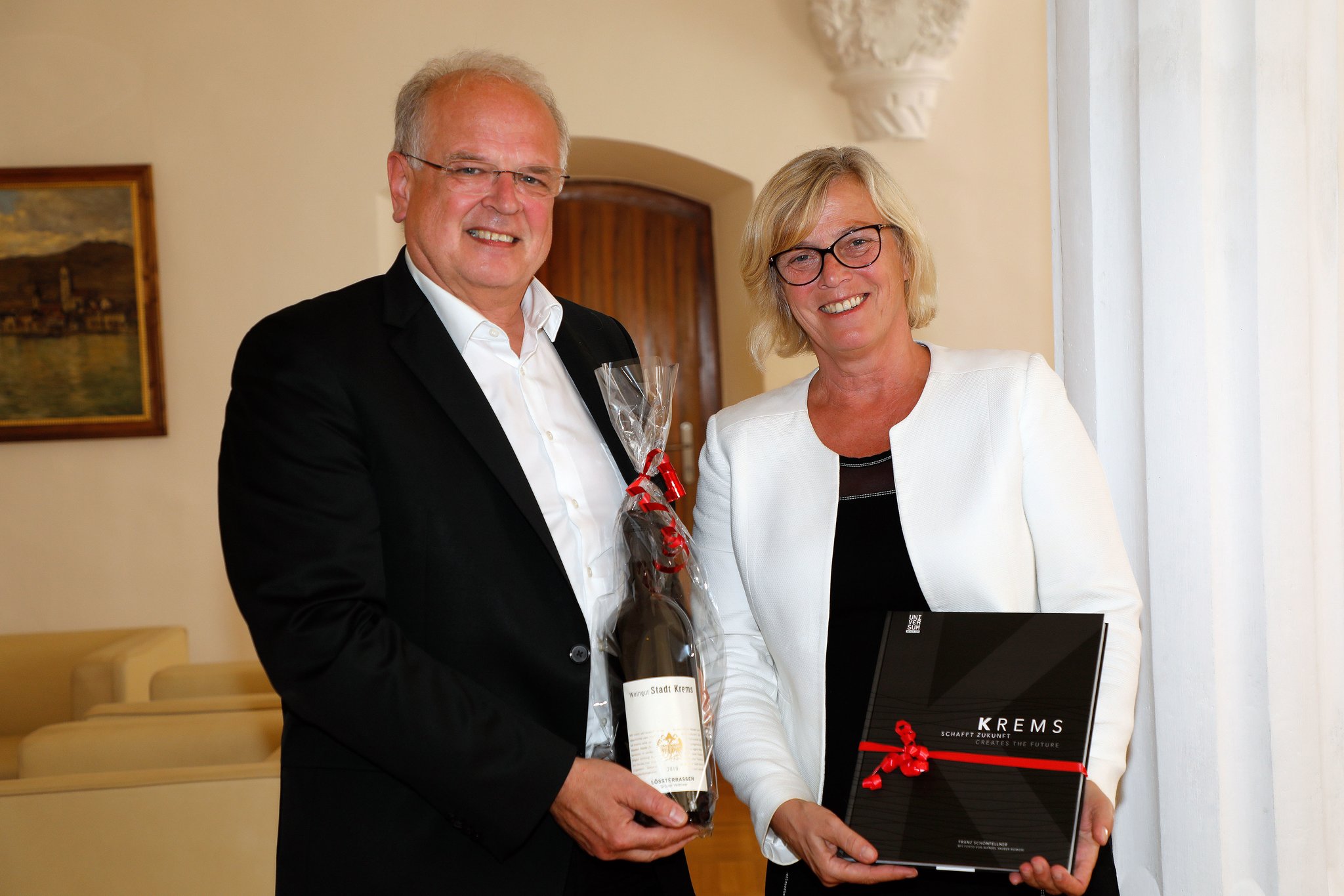 Gesundheitsmanagerin verabschiedet: Kremser Stadtchef dankt Christa ...