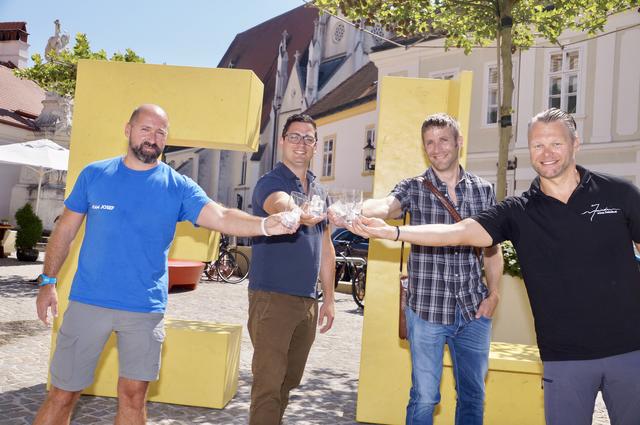 Josef Köberl: Eisiger Weltrekordversuch am Melker Hauptplatz - Melk