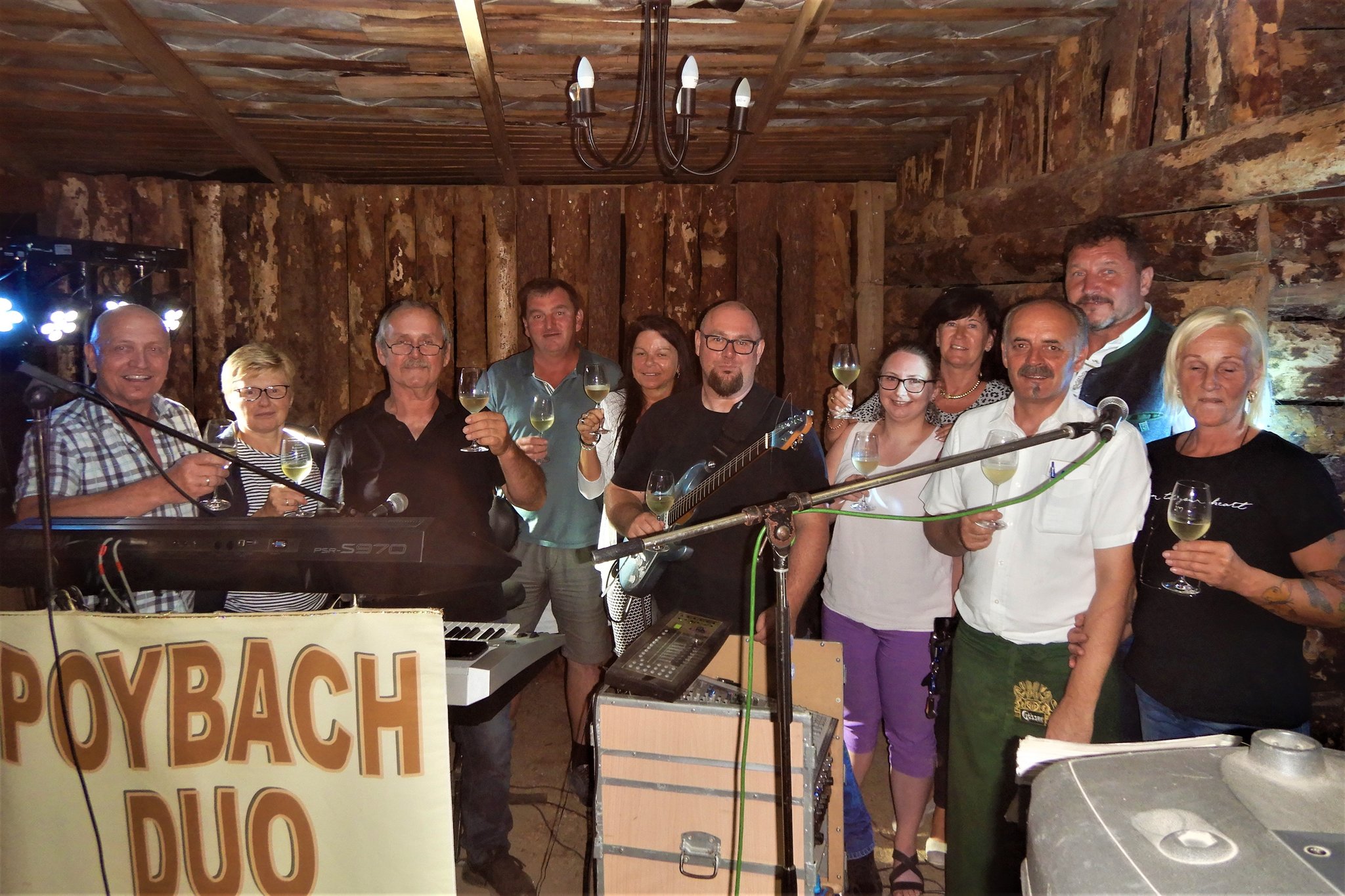 Oldie-Abend mit dem Poybach-Duo.: Singen, schunkeln und tanzen beim ...