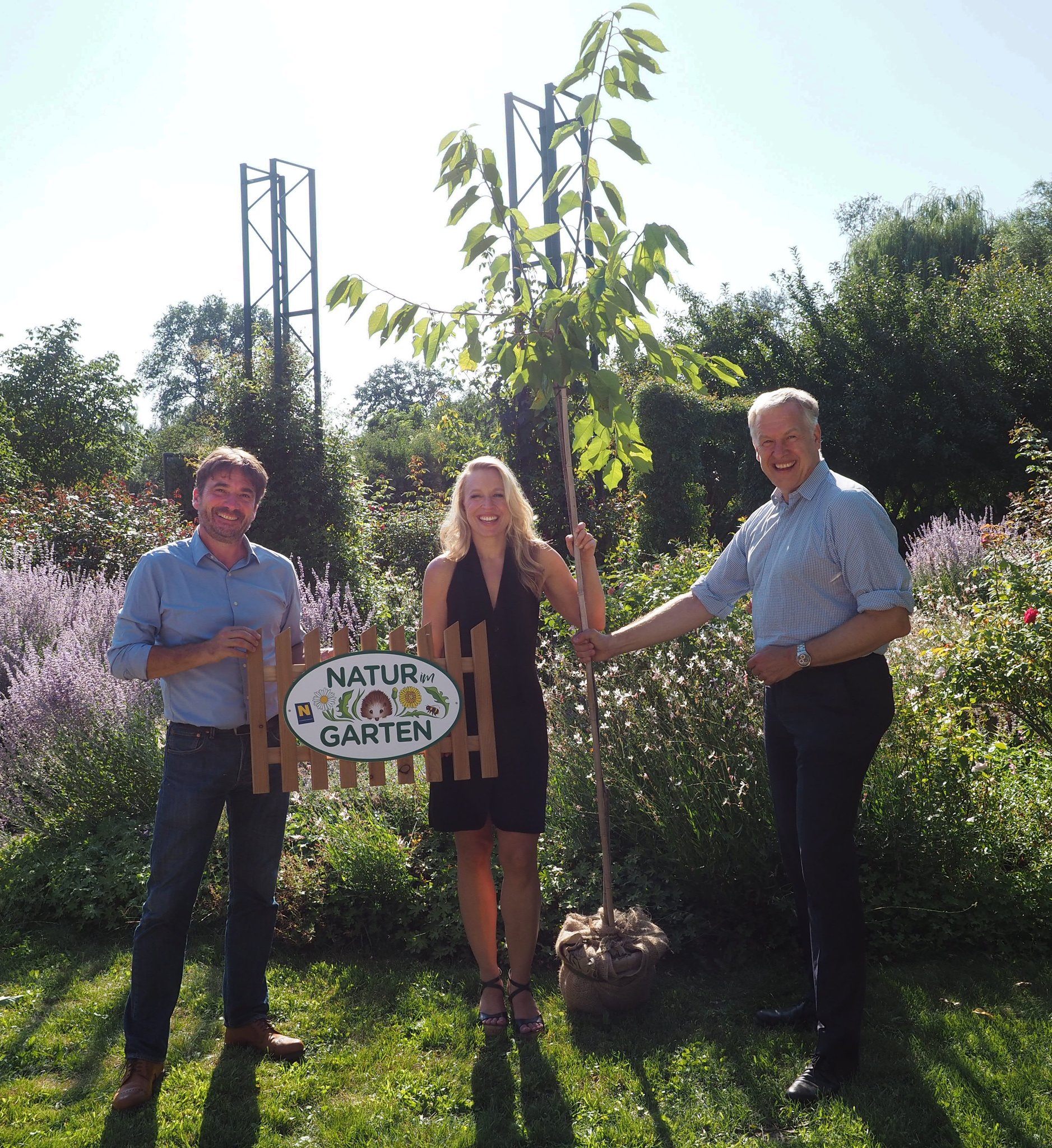 Rote Rosen und ein Kirschbaum für Nina Proll auf der GARTEN TULLN - Tulln