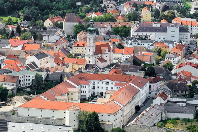 Hainburg: Stadtgemeinde Hainburg a.d.Donau - Liesing