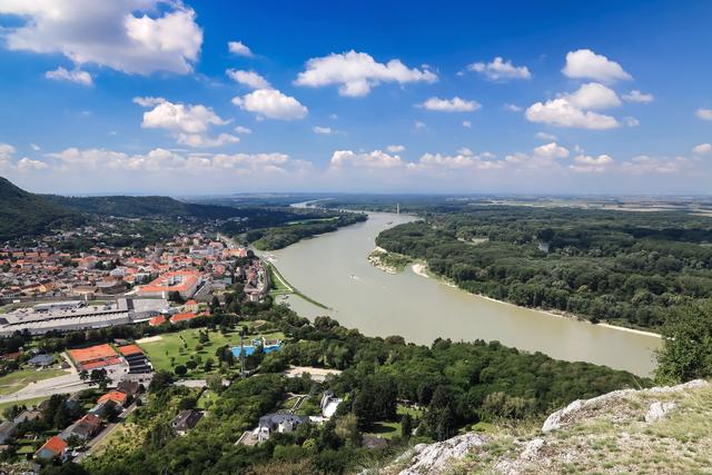 Hainburg: Stadtgemeinde Hainburg a.d.Donau - Liesing