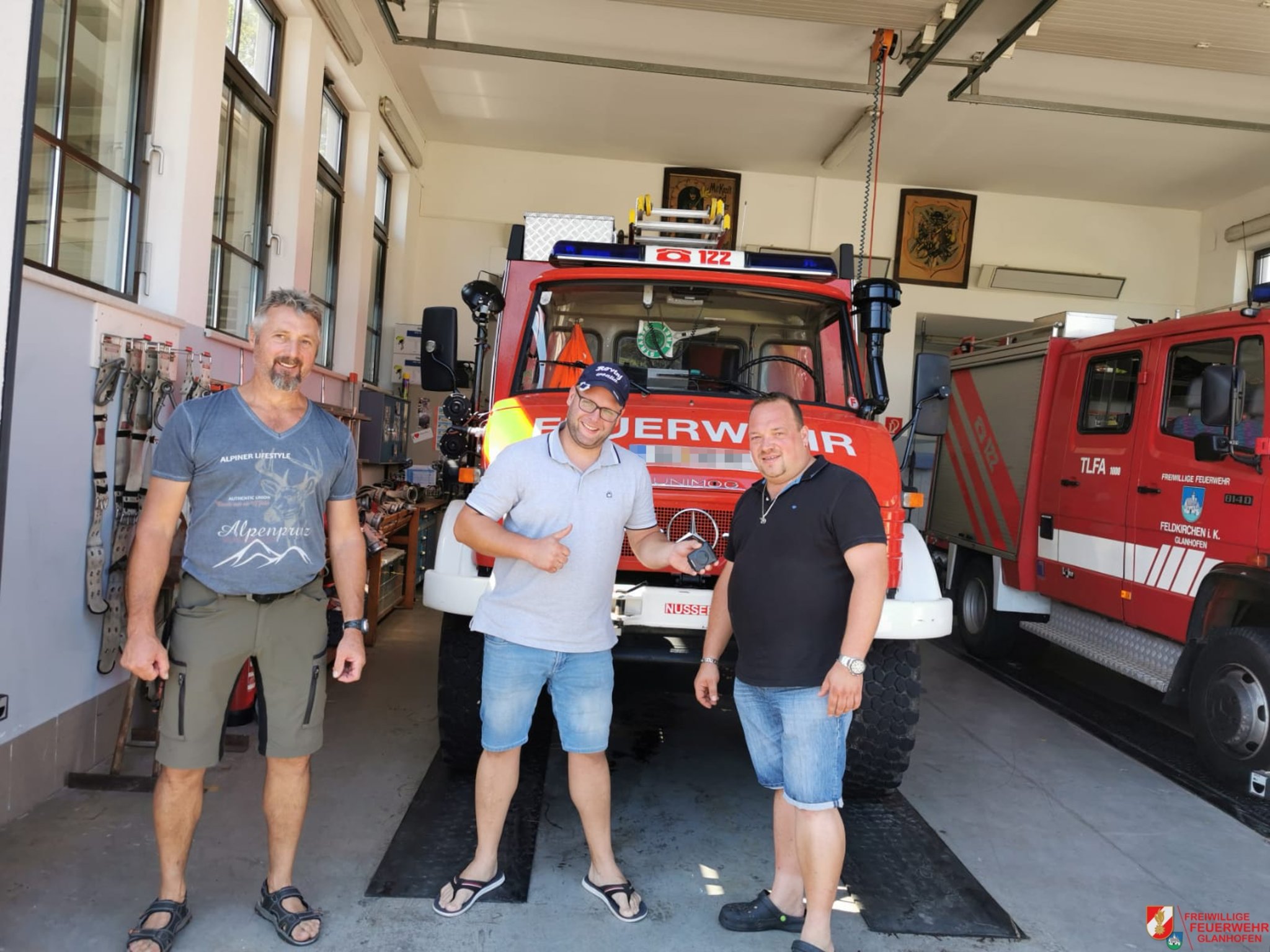 Sponsoring: Richard Bittner AG sponsert Funkmelde-Empfänger für die FF ...