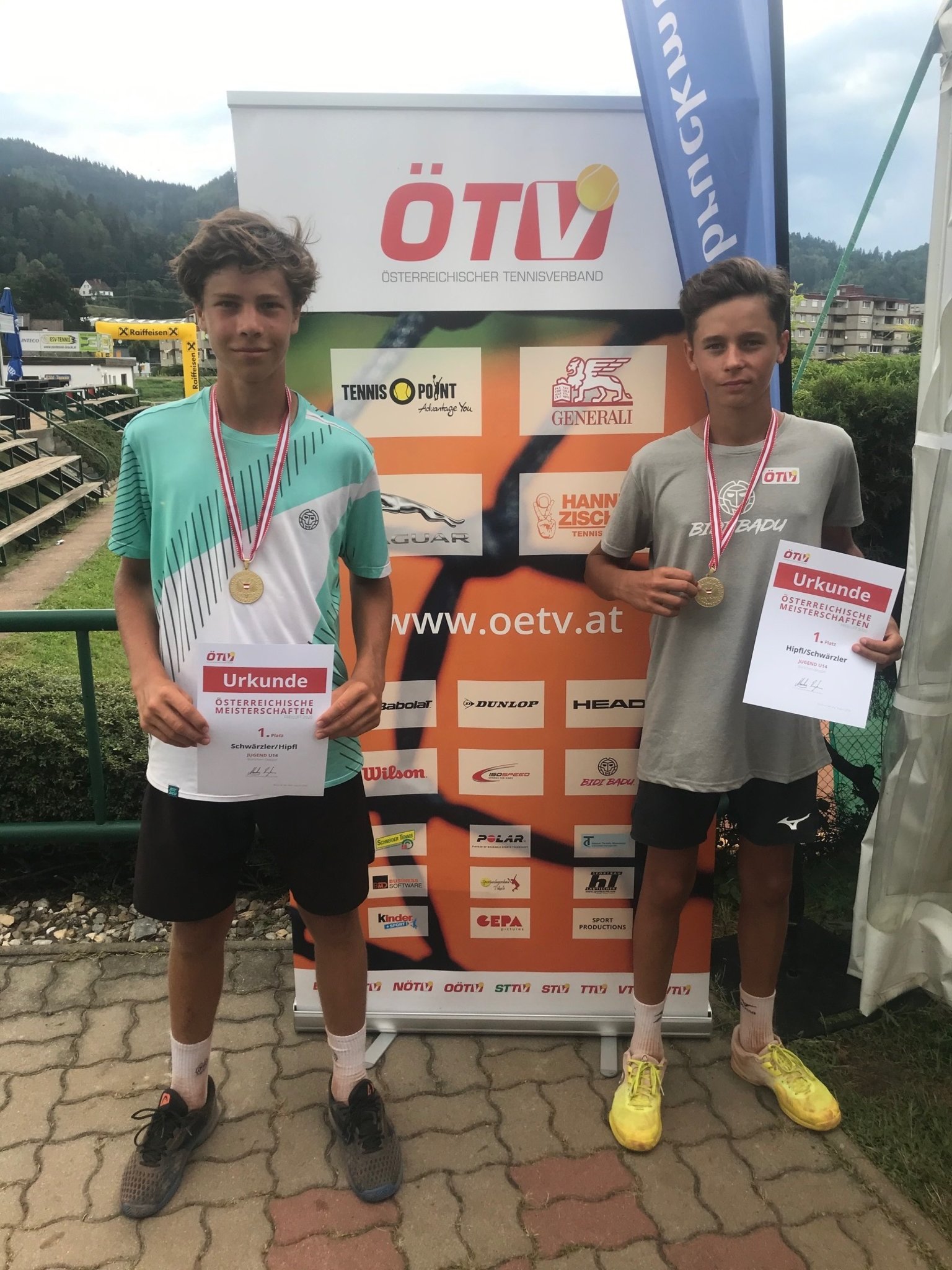 WTV-Tennis: Talent Nico Hipfl holt sich Gold und Silber - Wels & Wels Land