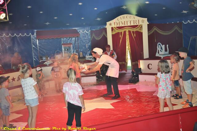 1. SHOW vom ÖSTERREICHISCHEN VORZEIGE CIRCUS DIMITRI IN FELDKIRCHEN - Kärnten - Österreich - 5.9 ...