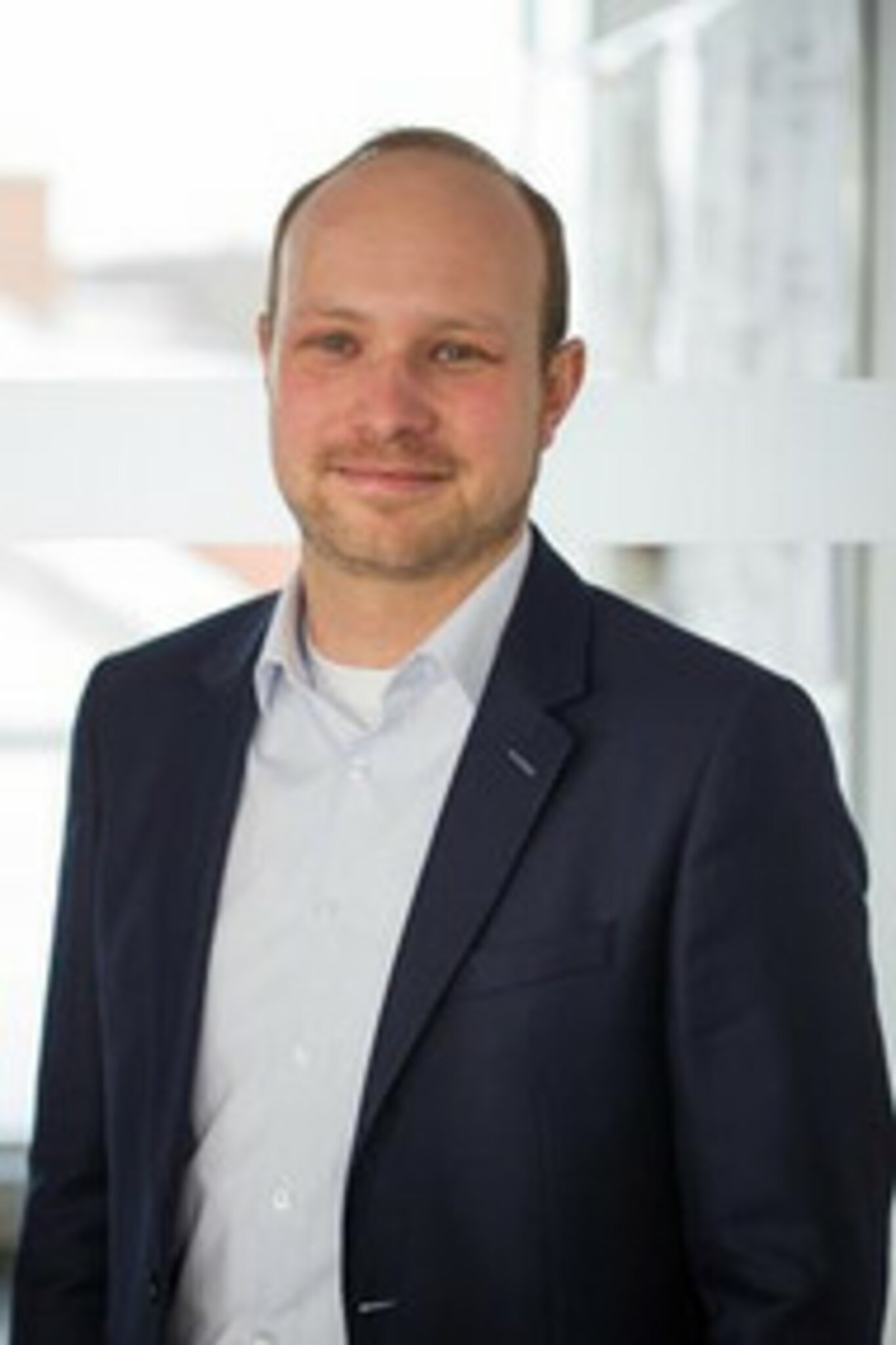 Neue Institutsleitung am Campus Burghausen: Philipp Keil tritt ...