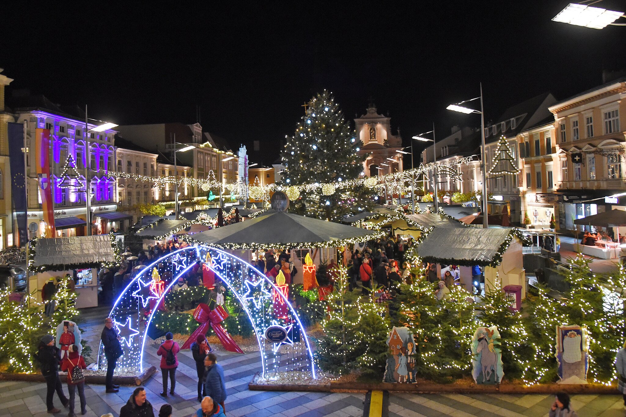 St.Pölten: Weihnachtszeit wird eingeläutet - St. Pölten