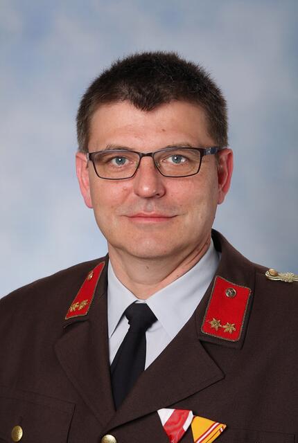 Nachruf: Hubert Hackl (50) – ein großer Feuerwehrler verstarb - Urfahr ...