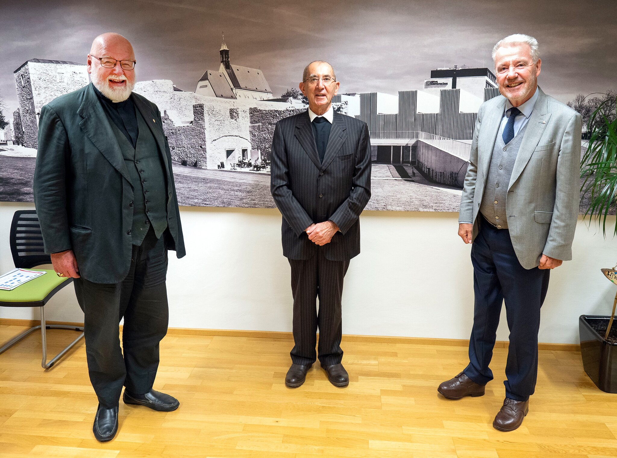 80. Geburtstag: Altpropst Heinrich Hahn im Rathaus - Wiener Neustadt