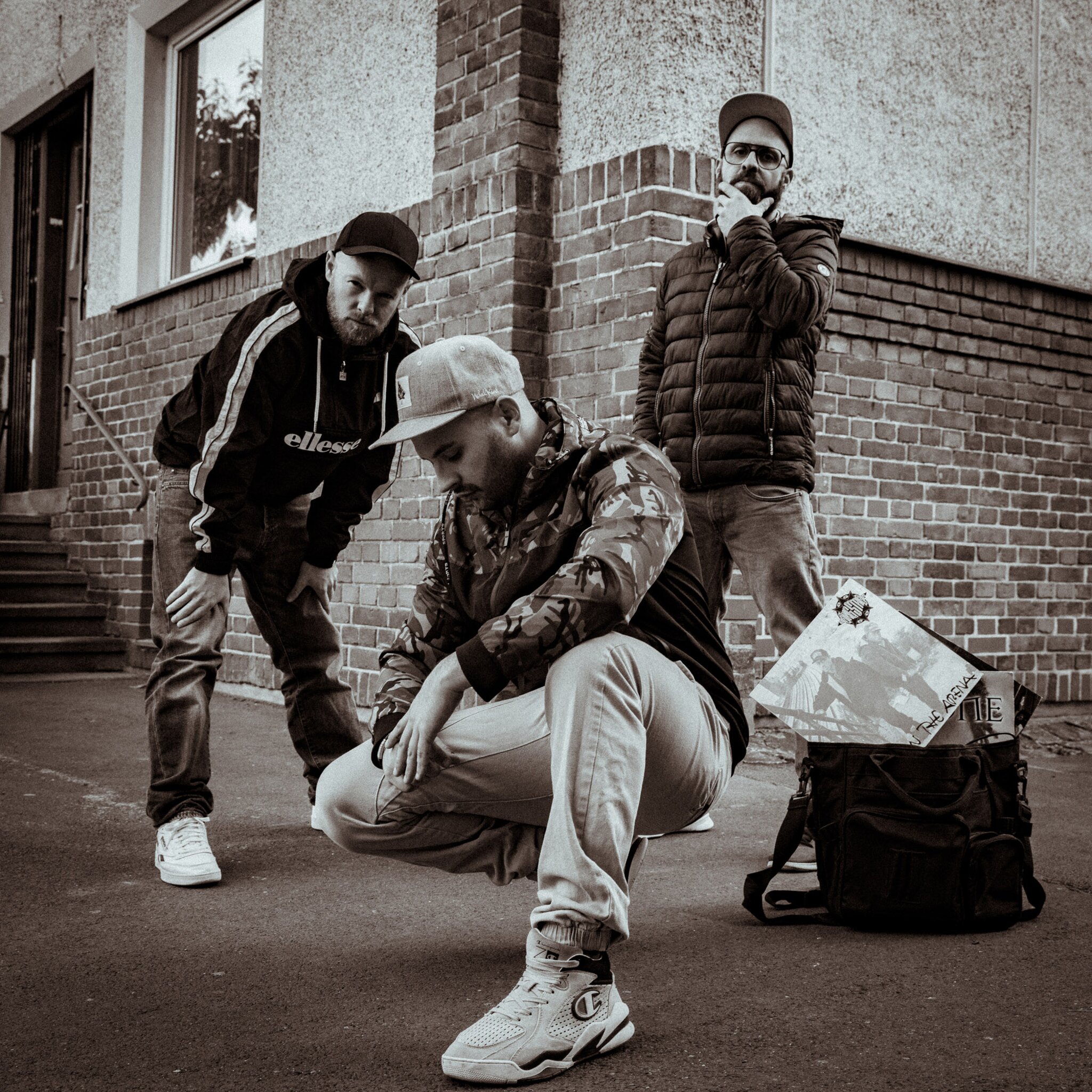 Rapper unterschreiben Label-Vertrag: Neues Album über die Höhen und ...