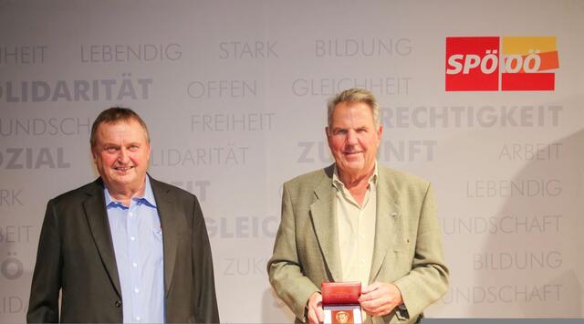 SPÖ Windhaag/Perg: Jonny Reisinger mit Victor-Adler-Plakette geehrt - Perg