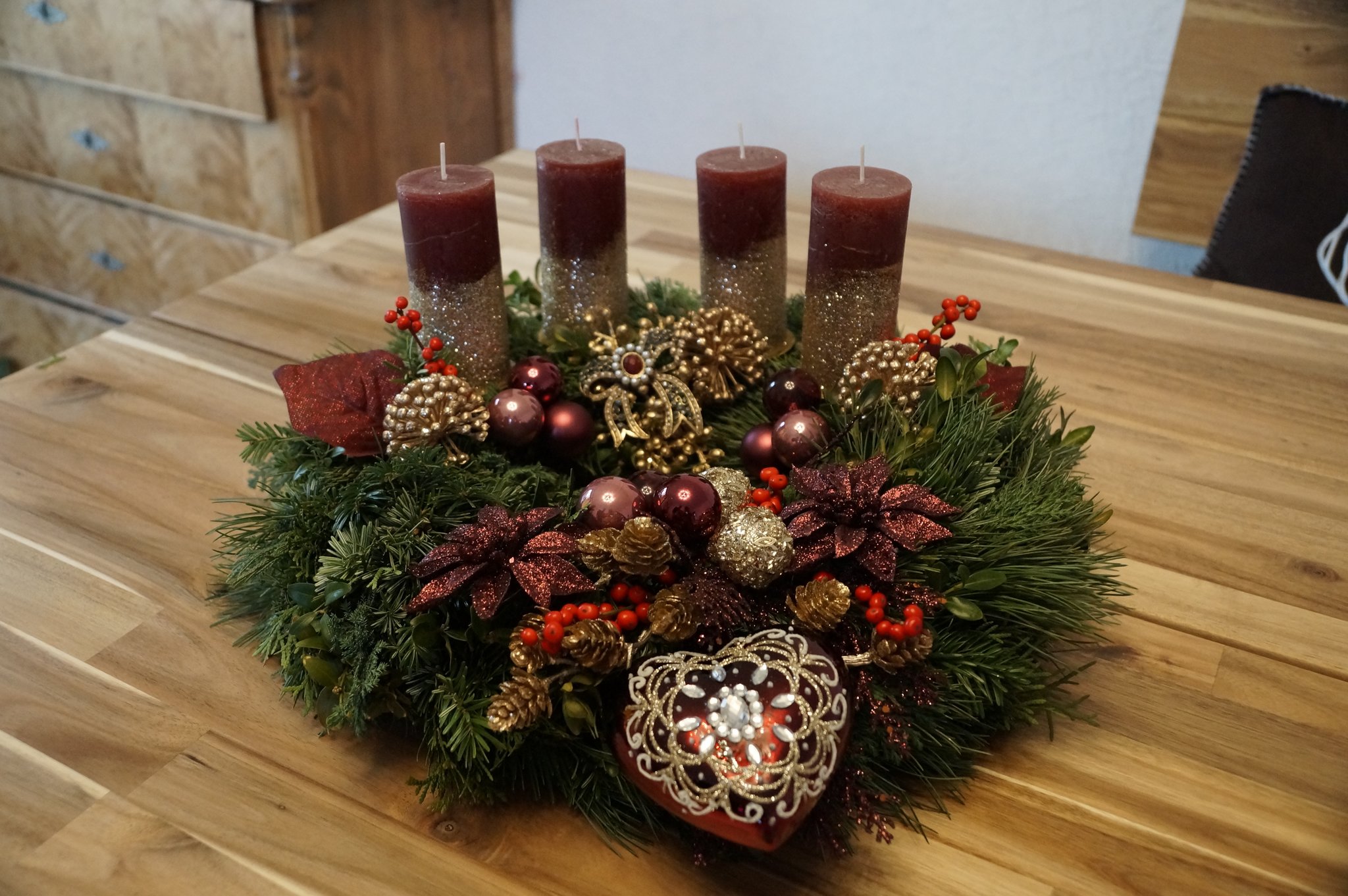 Adventzeit: Kirche bietet Anleitung zur Adventkranzsegnung für Zuhause ...