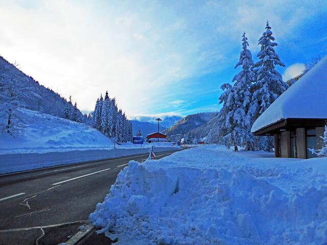 Skitour vom Wurzenpass zum Taubenkogel: Vom Wurzenpass zur Bergstation ...