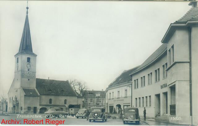 Archiv: Damals & Heute: Der HAUPTPLATZ in TRAISKIRCHEN von 1400 - 2020 ...
