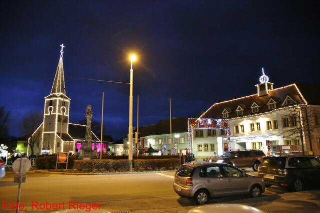 Archiv: Damals & Heute: Der HAUPTPLATZ in TRAISKIRCHEN von 1400 - 2020 ...