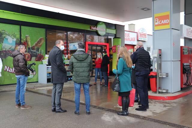 Roth eröffnete frischen Tankstellenshop - Graz-Umgebung