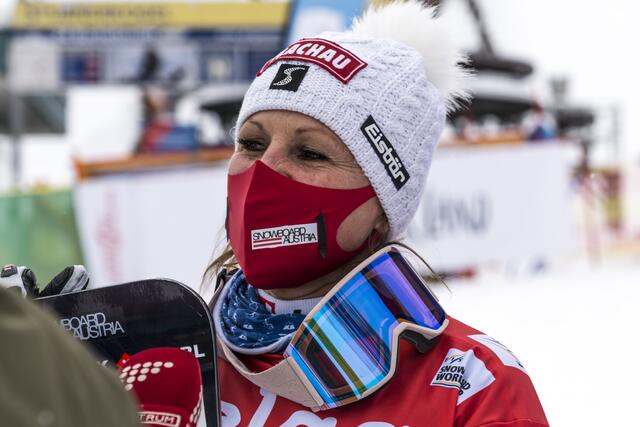 Snowboard Weltcup: Claudia Rieglers 24-Stunden-Märchen von Bad Gastein ...