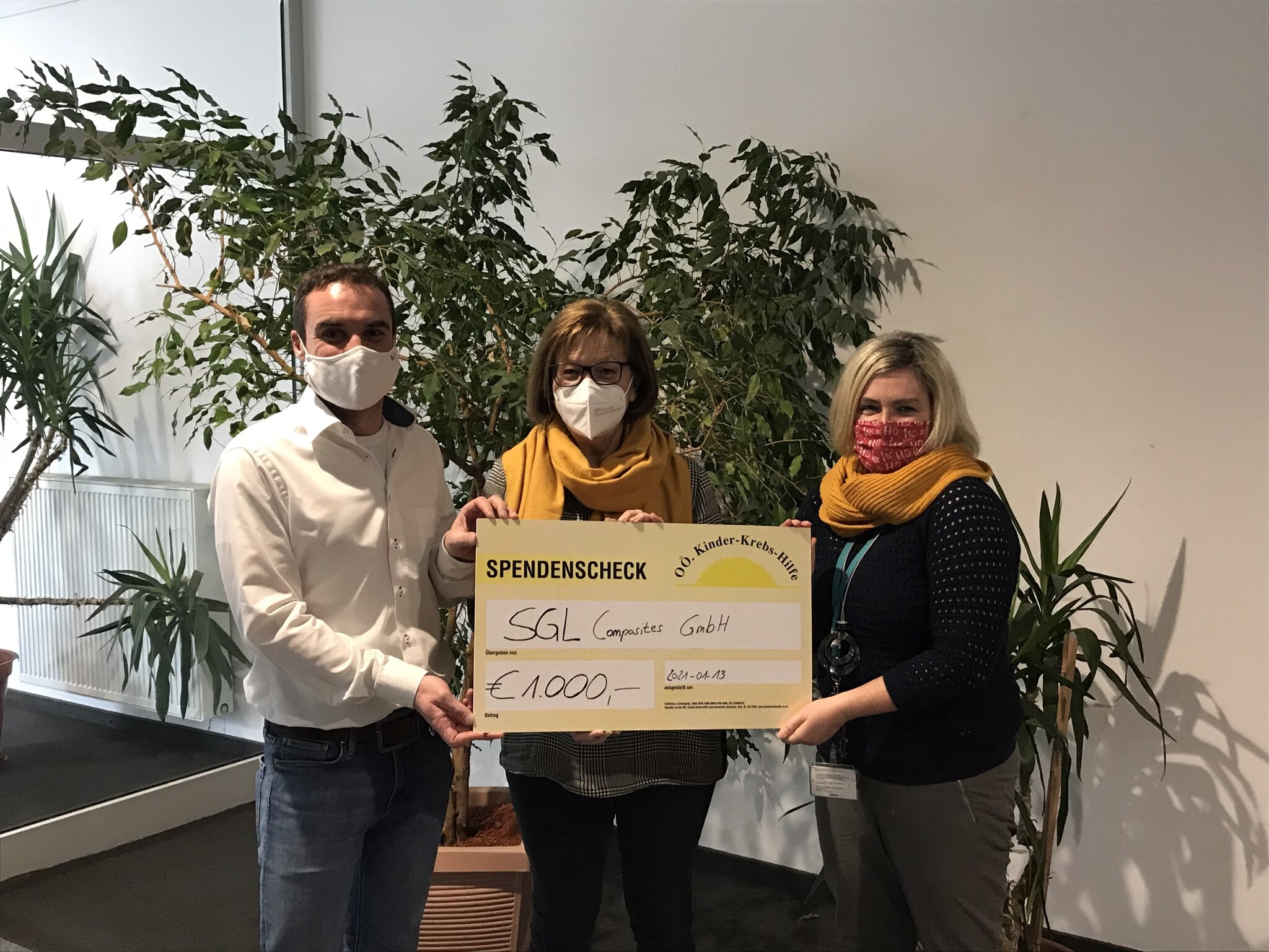 SGL Composites GmbH: 1.000 Euro Spende an die OÖ. Kinder-Krebs-Hilfe - Ried