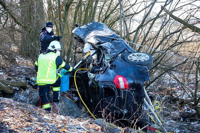 Von Fahrbahn abgekommen: Schwerer Verkehrsunfall auf der B137 bei Grieskirchen - Grieskirchen ...