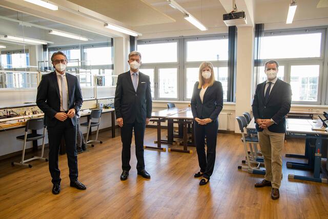 Karriere: Betriebe suchen gleich viele Lehrlinge wie vor der Pandemie ...