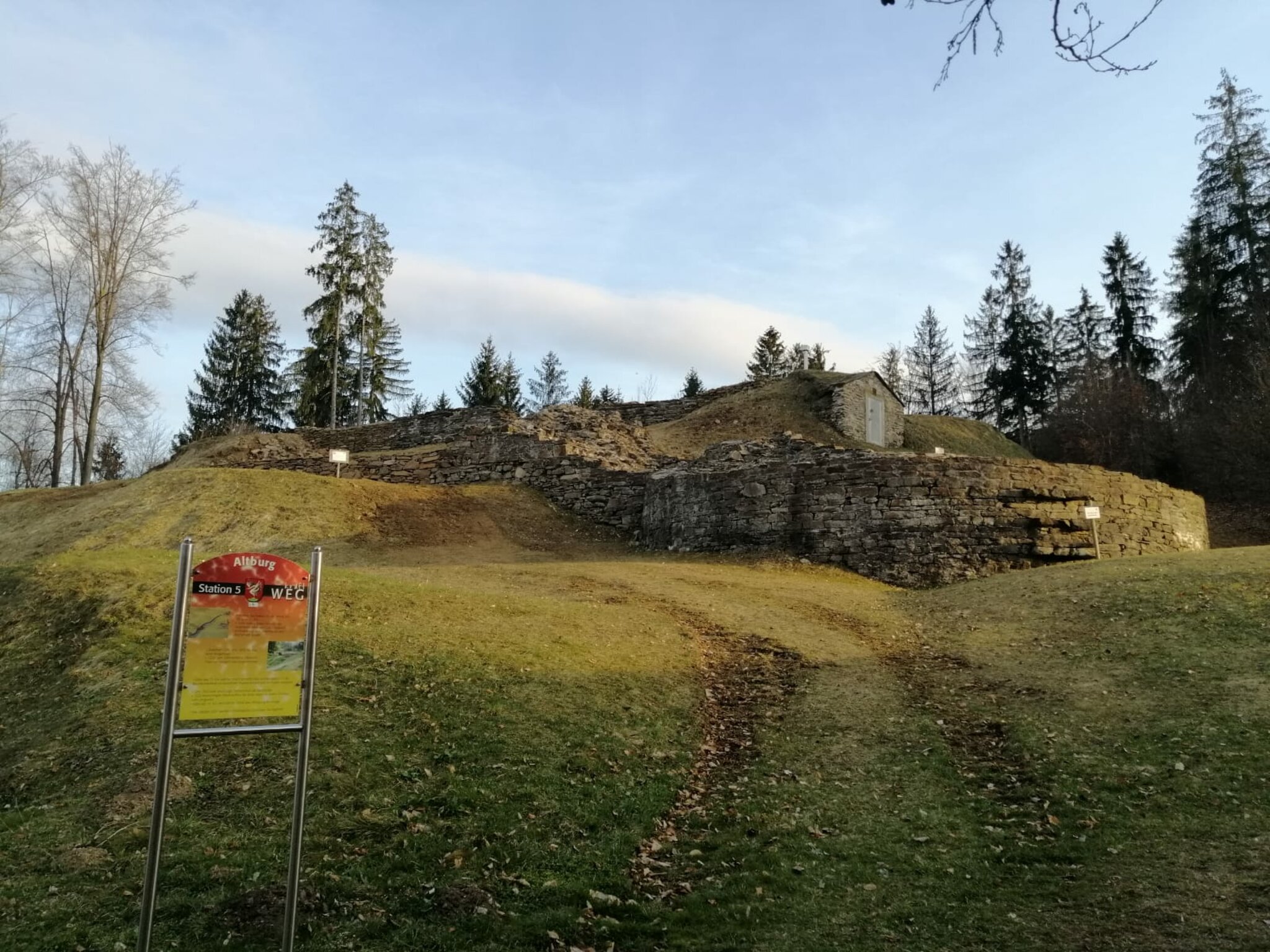 Auf der Altburg Schwanberg: #Regionauten-Challenge die 2. "Kraftplätze ...