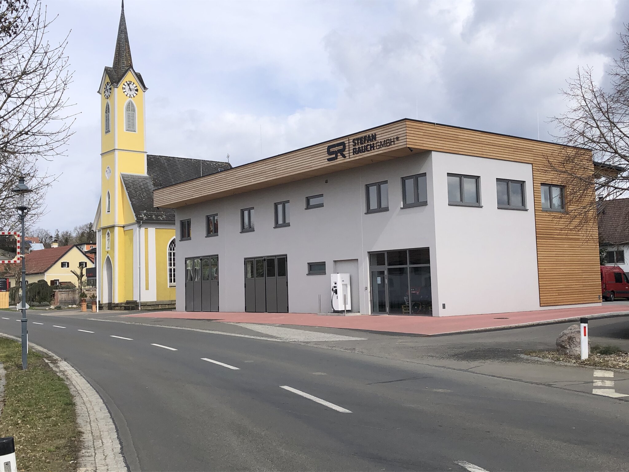 Baureportage Stefan Rauch GmbH: Stefan Rauch setzt neuen Meilenstein ...